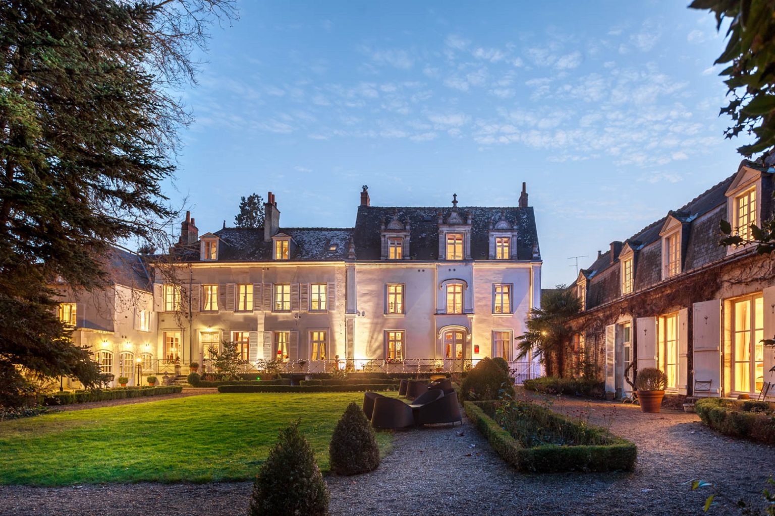 Hôtel Le Clos d'Amboise | Historical Charm & Luxury